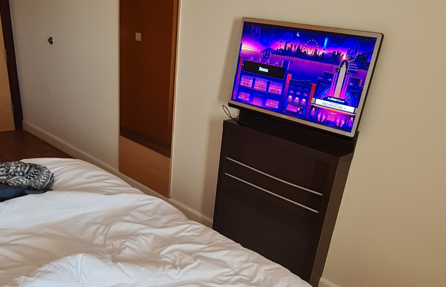 Use Roku to watch your favourite channels in a hotel when on holiday ...